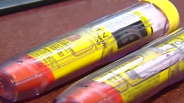 FDA extends EpiPen expiration dates because of shortage - WENY News FDA extends EpiPen expiration dates because of shortage - WENY News