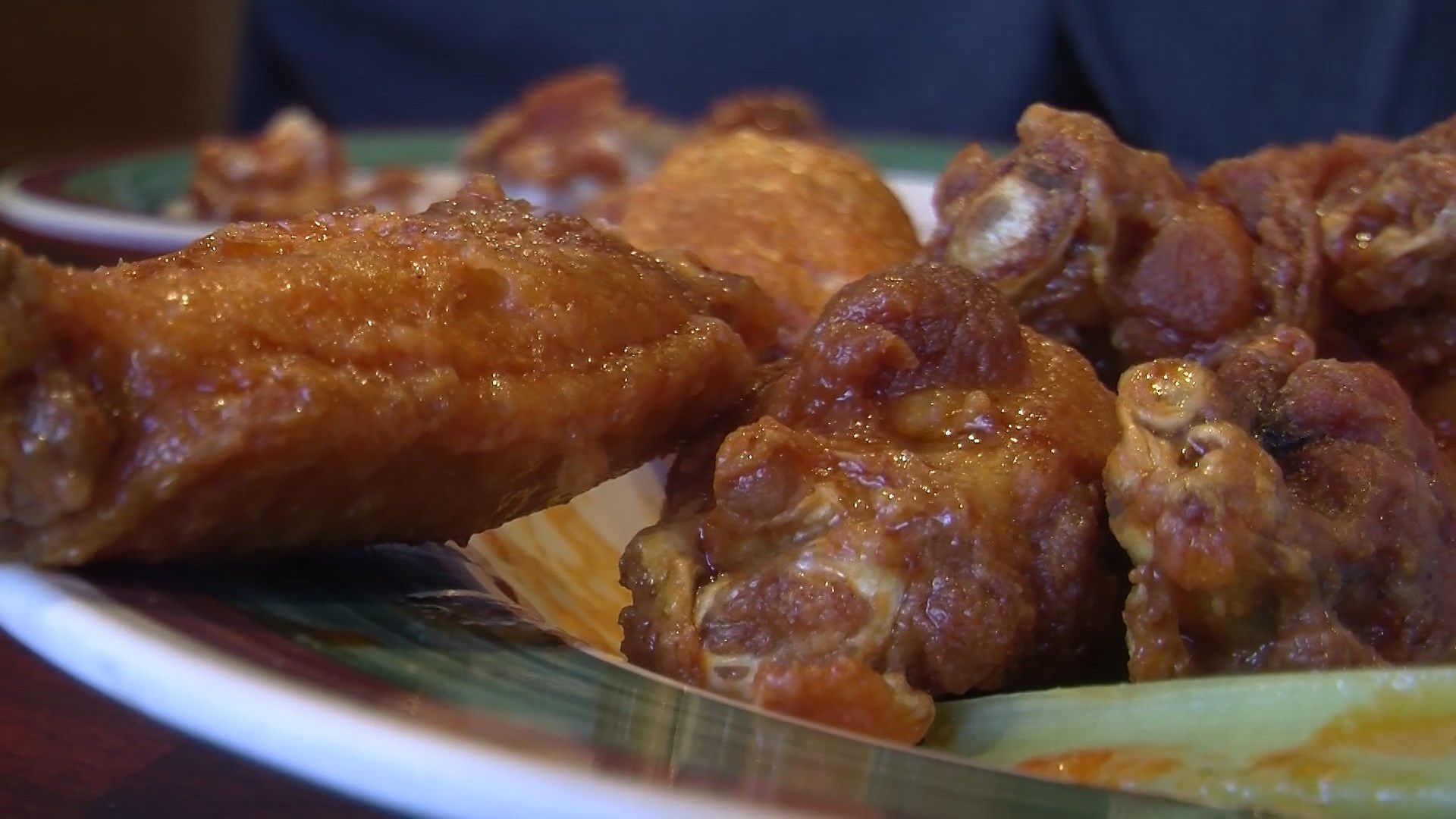 Restaurants feeling the effects of a chicken wing shortage - WENY News