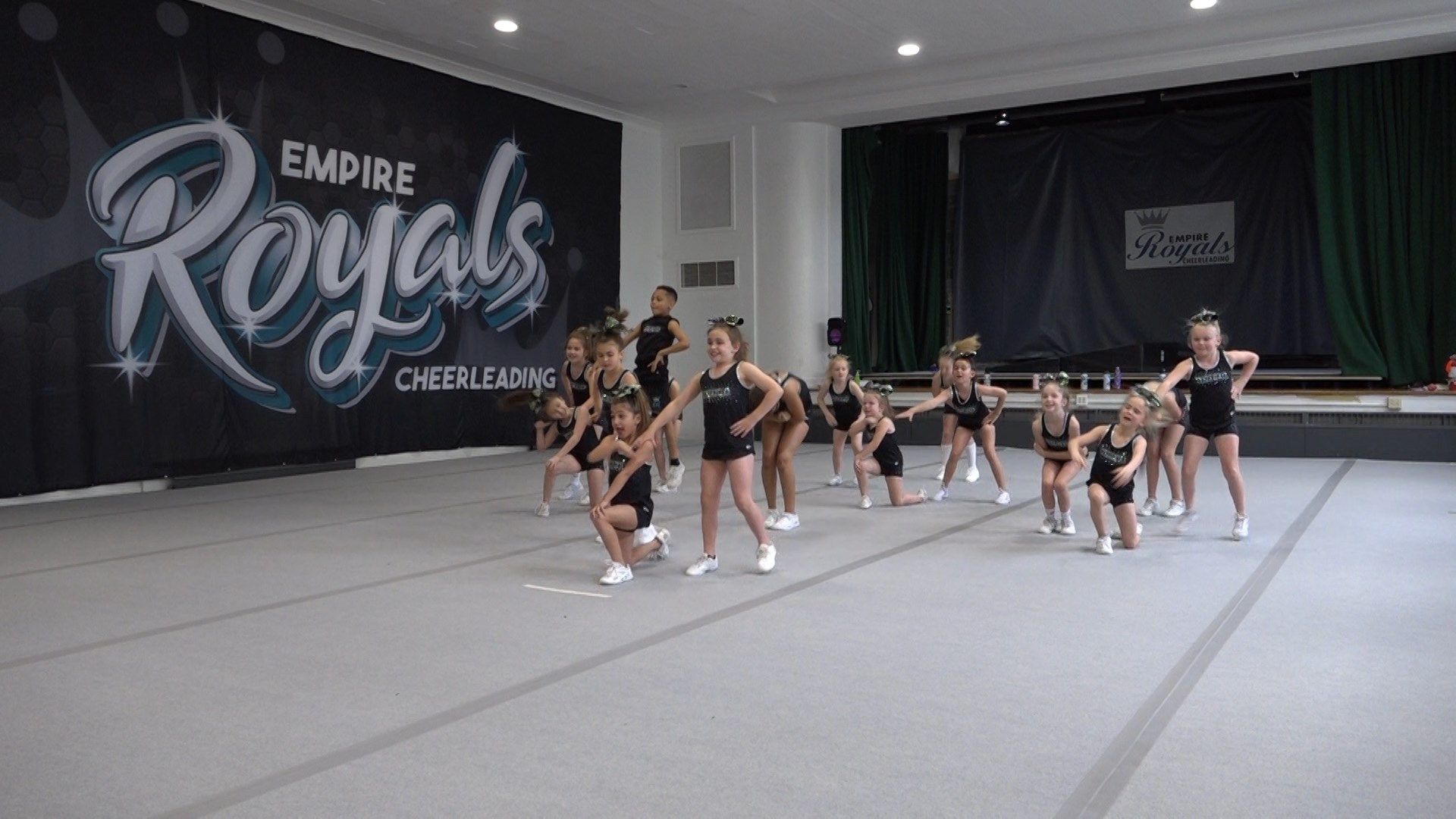 Empire Royals Mini Cheerleaders are ready for "The One" - WENY News