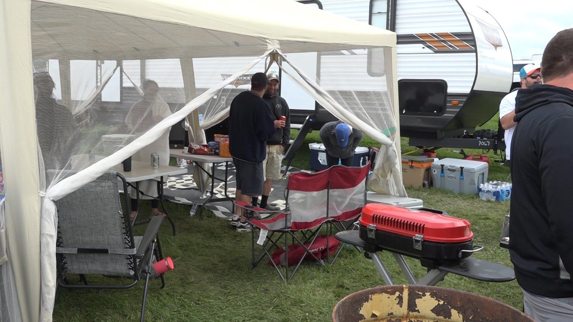 Returning campers gear up for race weekend - WENY News