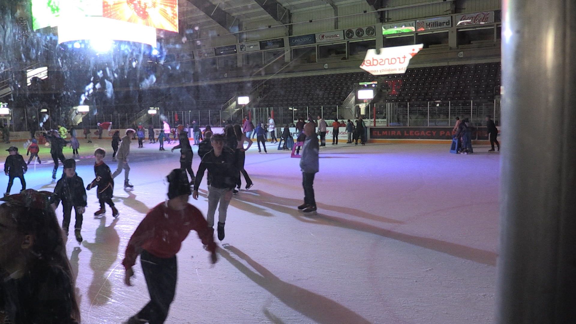 First Arena hosts holiday free skate for the community - WENY News