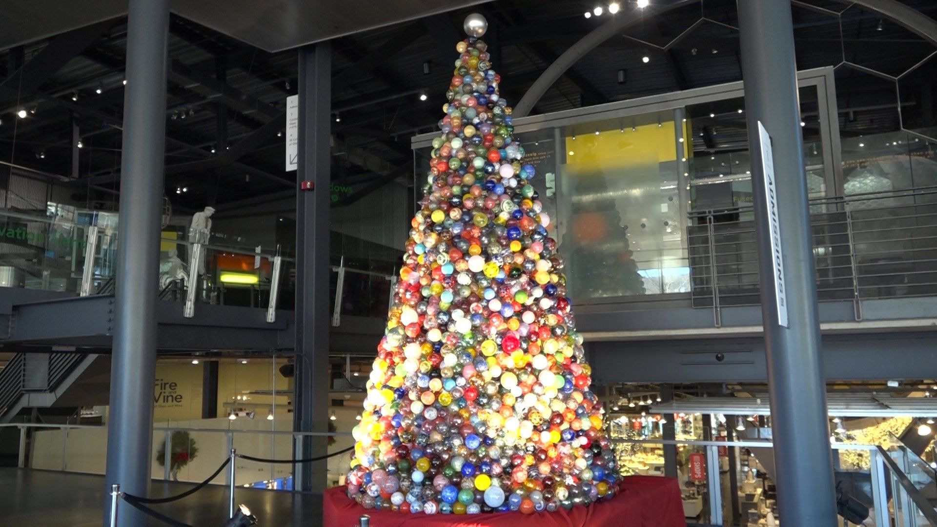 Glittering Tradition: The Glass Holiday Ornament Tree at the Corning ...