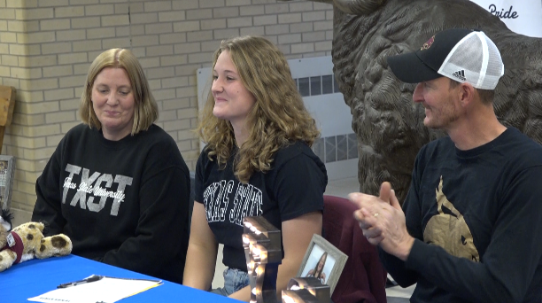 Haverling's Kaili Witherell signs to play softball at Texas State ...